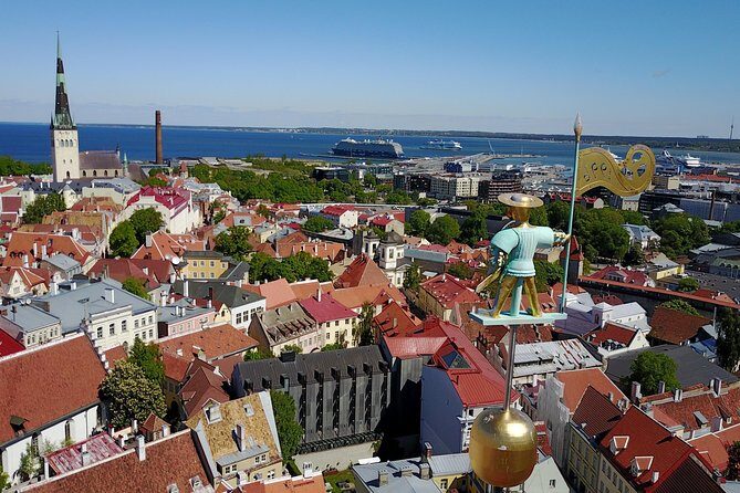 Group walking tour in Tallinn Old Town - The Itinerary in Detail
