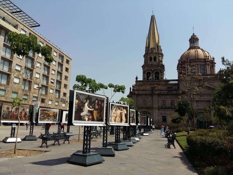 Guadalajara: Culture, Architecture, and Market Walking Tour - Exploring Guadalajara in a Nutshell