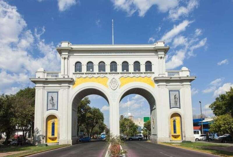 Guadalajara : Highlights Walking Tour With A Guide - Key Points