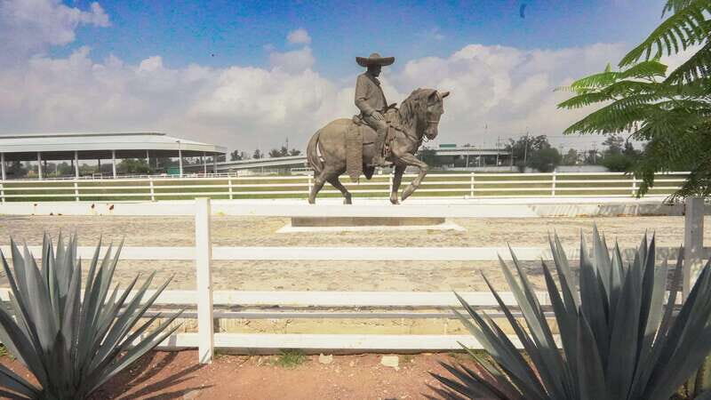 Guadalajara: Lake Chapala and Ajijic Day Trip with Boat Trip - An Authentic Day Trip from Guadalajara