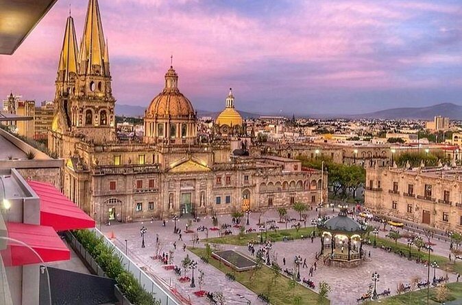 Guadalajara Must-See Attractions Walking Tour with a Guide - Authentic Traveler Insights