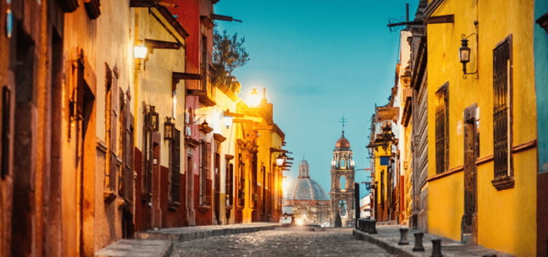 Guadalajara - Sierra Gorda by Motorcycle: SM Allende, Bernal, Guanajuato - Starting Point and First Day in Querétaro