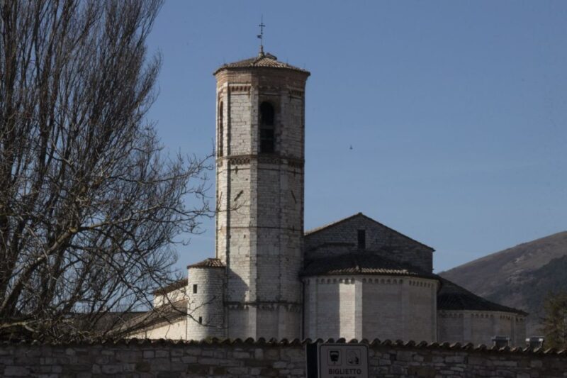 Gubbio: Old Town Guided Walking Tour with Piazza Grande - Key Points