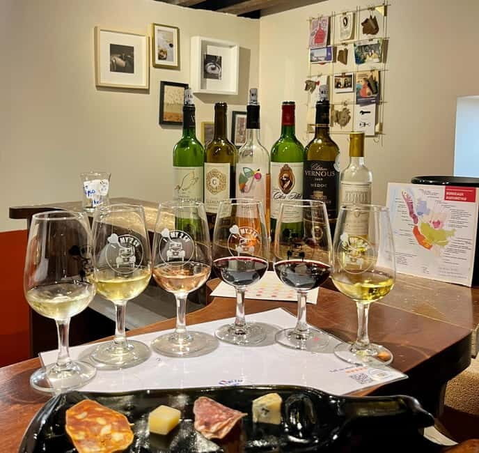 Guided Bordeaux Wine Tasting Class with 6 Wines and pairings - Key Points