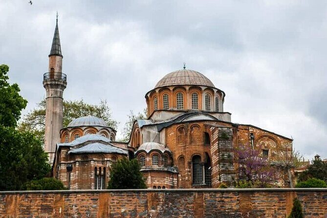 Guided Chora Mosque Balat Tour with Bosphorus Cruise - Key Points
