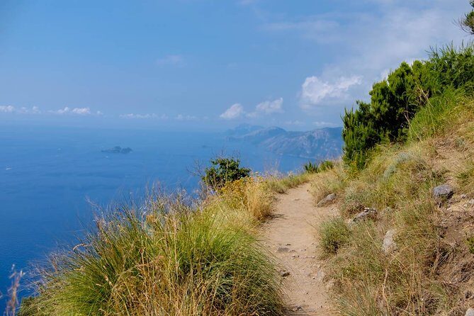 Guided Day Hike on the Path of the Gods with Sorrento Transfer - The Guides and Their Impact