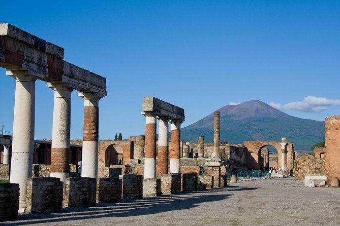 Guided Day Tour of Pompeii and Herculaneum with Light Lunch - An Overview of the Tour