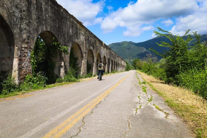 Guided e-bike tour. Pisa's surroundings: history, nature, and secret views - FAQs