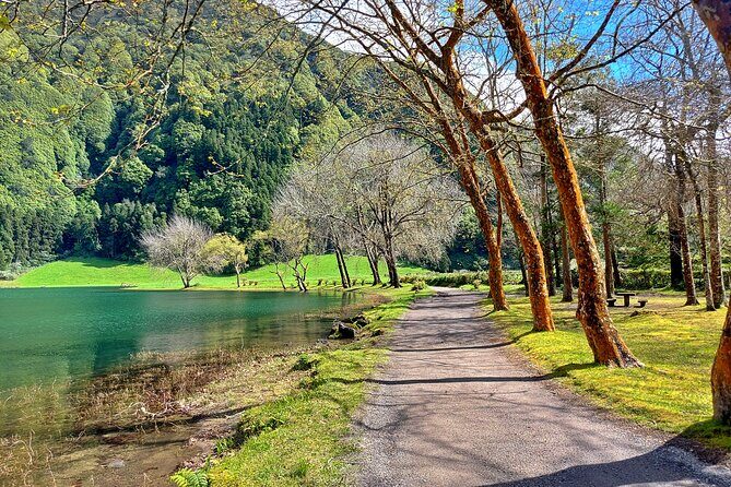 Guided Electric Mountain Bike in Sete Cidades - FAQ