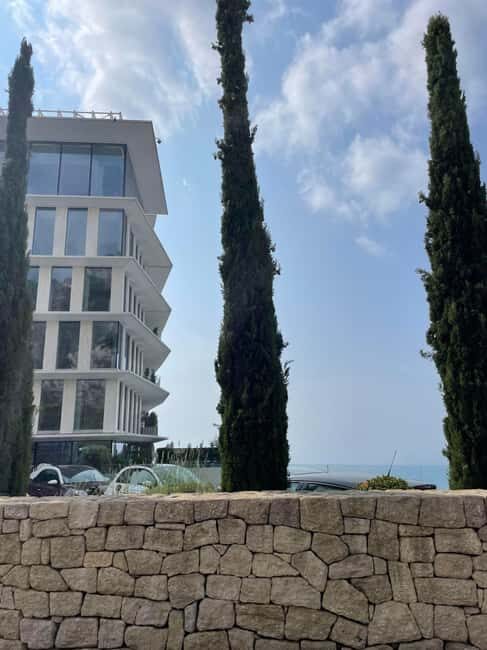 Guided Ferrari Tour: Monaco & Èze from Villefranche sur mer - FAQs