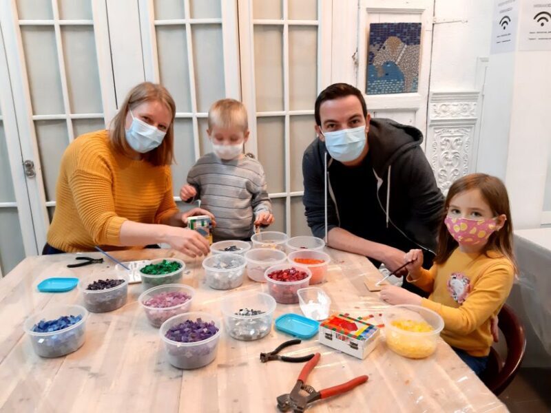 Guided Gaudís Trencadís Mosaic Workshop in Barcelona - FAQ