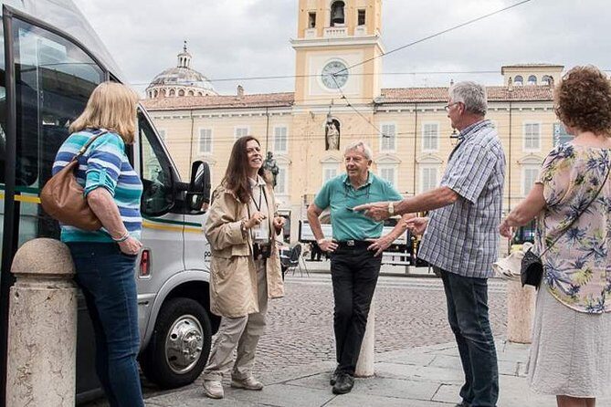 Guided group tour TastyBus: Parmesan Cheese and Parma Ham - Who Should Book This Tour?