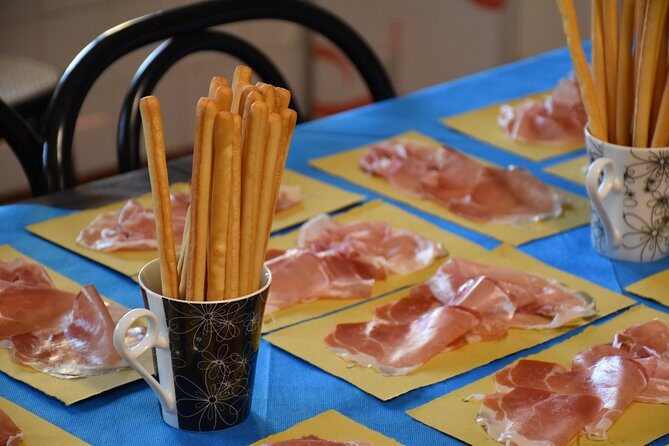 Guided group tour TastyBus: Parmesan Cheese and Parma Ham - Frequently Asked Questions
