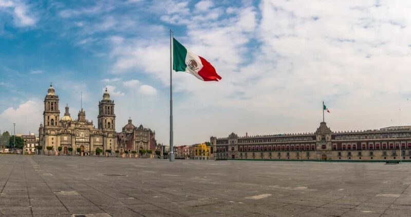 Guided Historic Downtown Private Walking Tour in Mexico City - Value and Practical Considerations