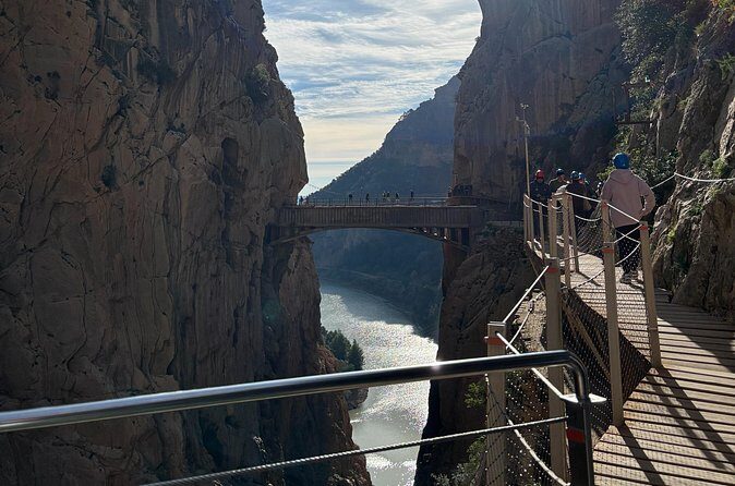 Guided Kings Way without Transportation - Practical Considerations