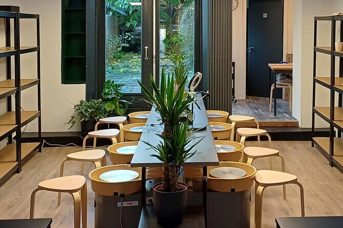 Guided Pottery Workshop on a Turntable in Choorstraat - Why This Workshop Is a Great Value