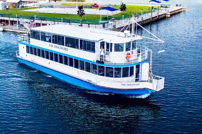 Guided Sightseeing Cruise on West Grand Traverse Bay - Analyzing the Experience: What Travelers Can Expect