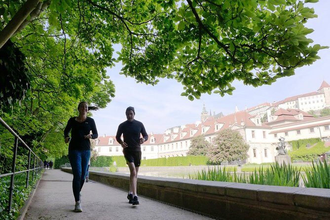 Guided Sightseeing Running Tour in Prague (9-12K) - What to Expect During the Tour