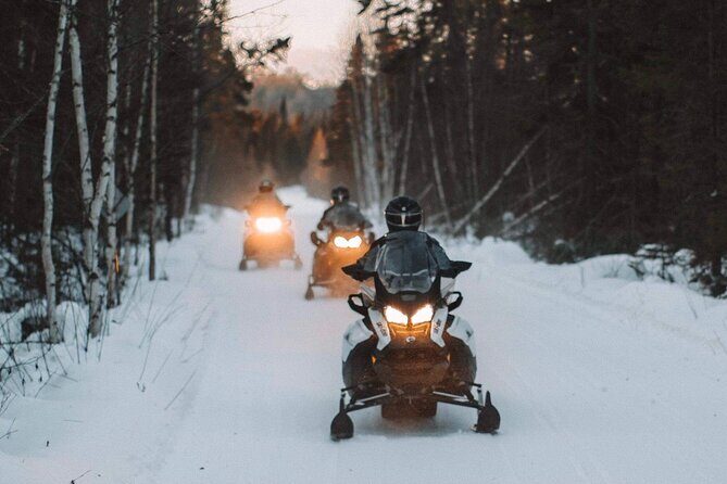 Guided Snowmobile Tours Upper Laurentians - Equipment and Safety Briefing