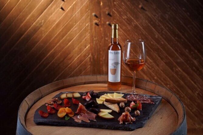 Guided tour and tasting of 4 wines at Viñedo Dos Búhos - Practical Details