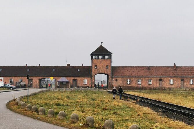 Guided Tour from Krakow to Auschwitz Birkenau with hotel pick up - The Experience: A Deep Dive into the Tour