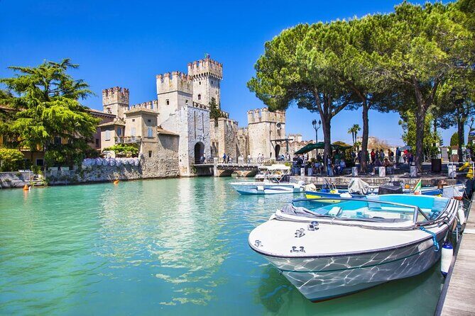 Guided tour in Sirmione with motorboat tour - Key Points