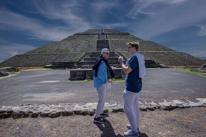 Guided tour in Teotihuacan + breakfast in Cueva + Transportation CDMX - Wrapping Up
