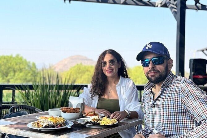 Guided Tour in Teotihuacan with Cave Breakfast and Transportation - Authentic Experiences and Hidden Gems