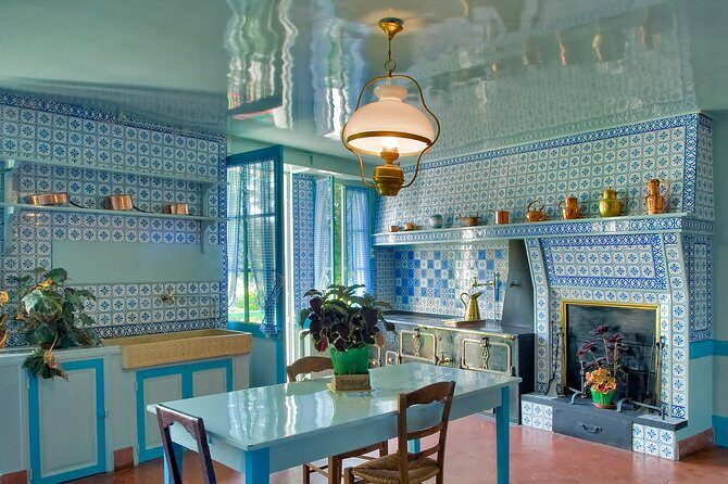 Guided tour Monet's house and gardens/small group - Group Size and Atmosphere