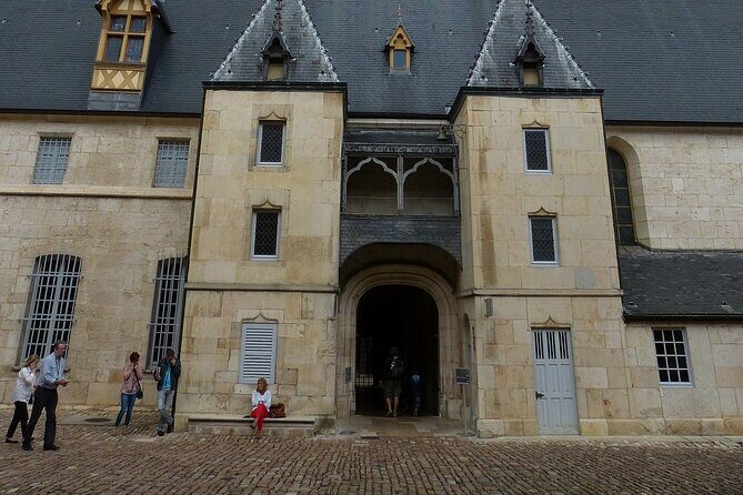 Guided tour of Beaune with your professional guide! - Guided tour of Beaune with your professional guide!