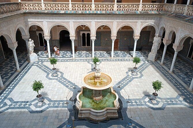 Guided tour of the Casa de Pilatos in Seville - Key Points