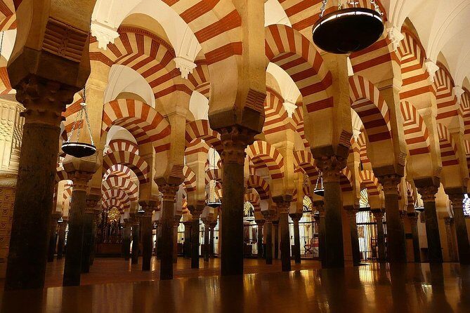 Guided tour of the Mosque-Cathedral in Private tickets included - Key Points