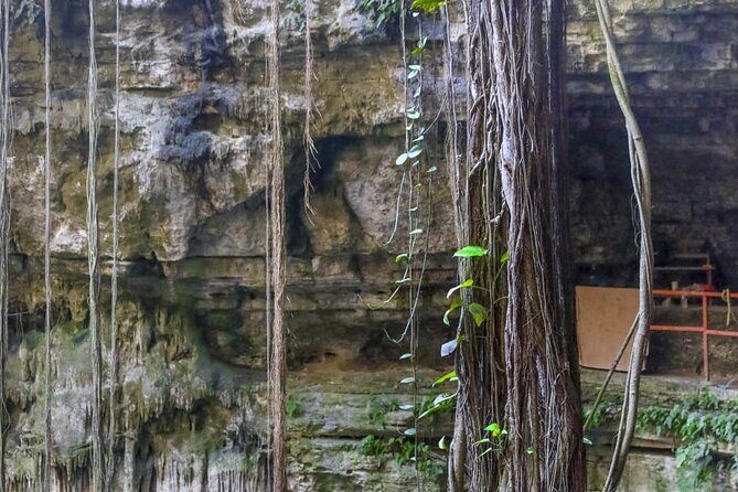 Guided Tour to Chichen Itza, Oxman Cenote and Valladolid City - FAQ