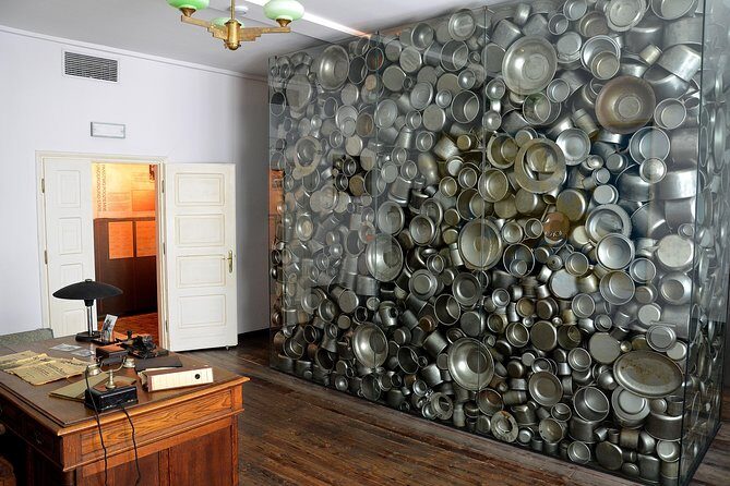 Guided tour to Salt Mine & Schindler Factory with Pick-Up Options - A Detailed Look at the Tour Itself