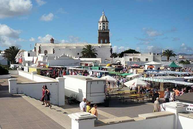 Guided tour: Visit to Teguise Street Market - Key Points