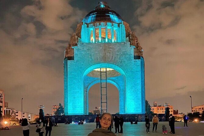 Guided Tour Visiting Historical Monuments at Night - Practical Tips for the Tour