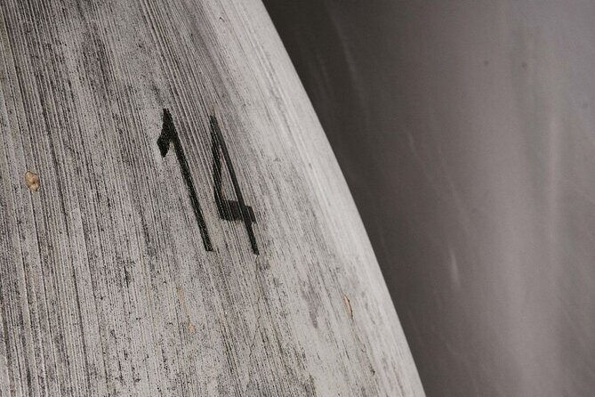 Guided Tour with 6 Wine Tasting - Key Points  