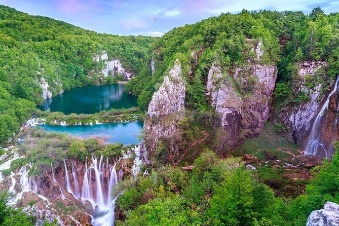 Guided transfer from Zagreb to Split with Plitvice Lakes stop - Key Points