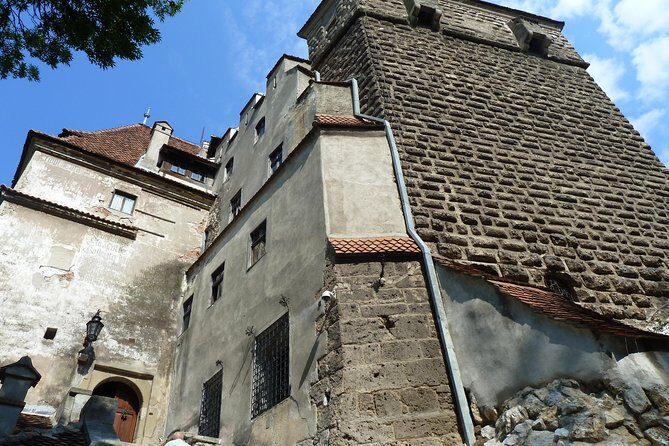 Guided visit in Spanish to the Castle of Dracula in Bran (native Spanish guide). - FAQ