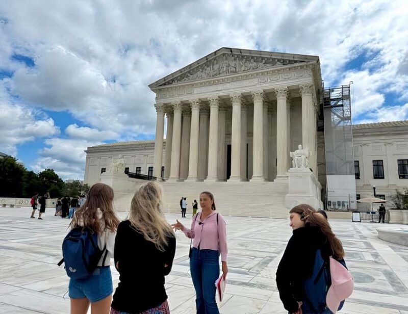 Guided visit inside the Capitol and the Library of Congress - Key Points