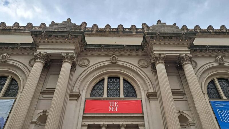 Guided visit of the MET: 2-hour tour in Spanish - Starting Point and Convenience
