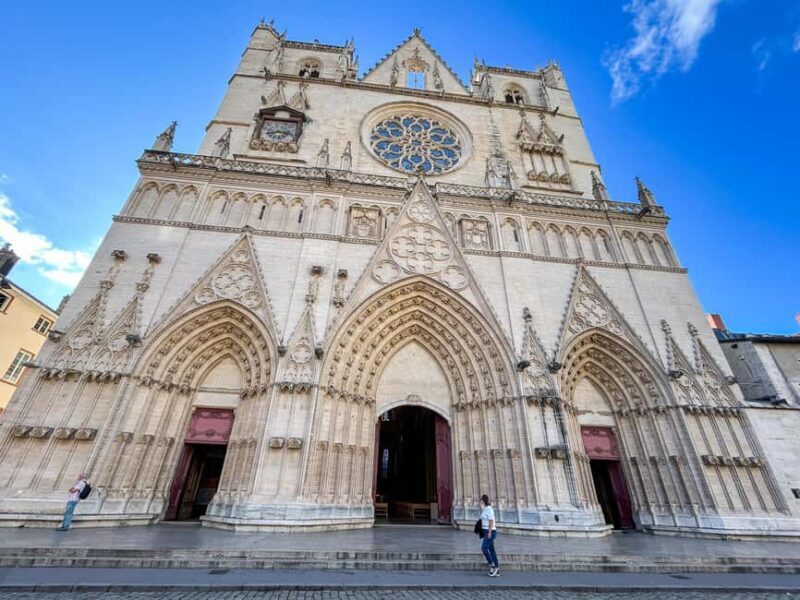 Guided walk from Vieux-Lyon to the Presqu'île - The Sum Up