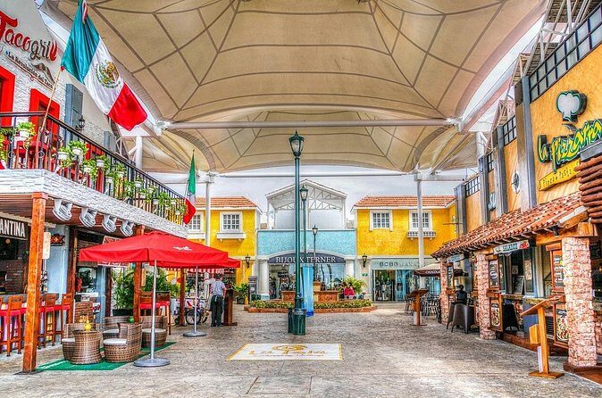 Guided Walking Tour in Cancun - Who Should Consider This Tour?