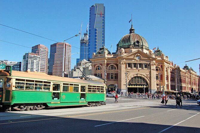 Guided Walking Tour in Melbourne - Exploring Melbourne with a Guided Walking Tour