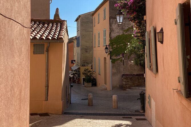 Guided walking tour of Saint Tropez - Who Might Want to Consider Alternatives?