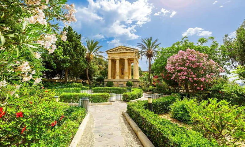 Guided Walking Tour of Valletta with Licenced Guide - The Guide and Overall Experience