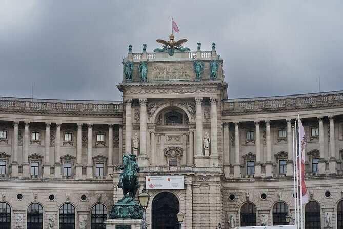 Guided Walking Tour of Vienna City Center Highlights - Key Points
