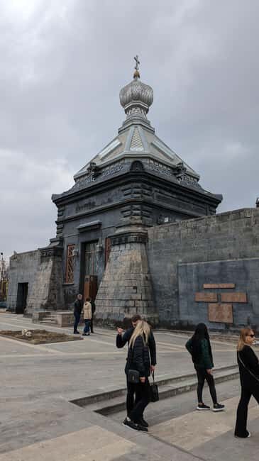 Gyumri: Private Guided Walking Tour By A Local Guide - Authentic Experiences and Authenticity