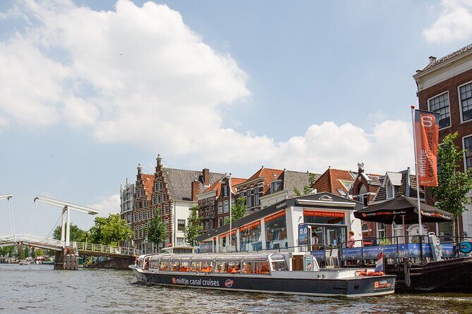 Haarlem: 50 minutes Boat Cruise - The Sum Up