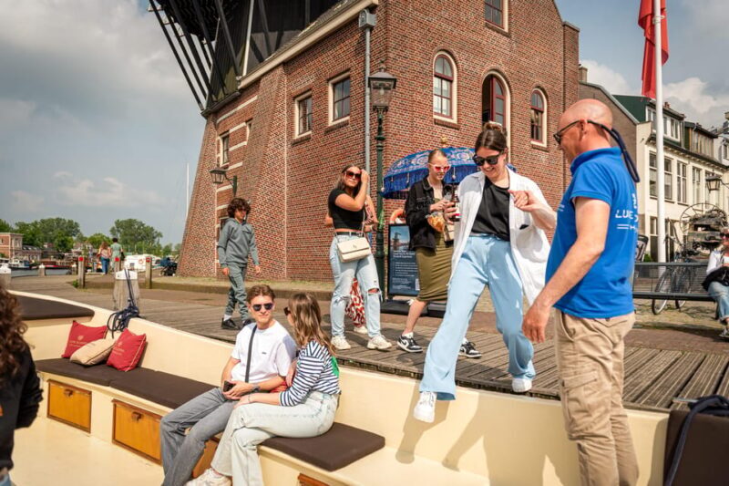 Haarlem: Guided Highlights Canal Cruise on Open Boat - Discovering Haarlem’s Canals: An Authentic Perspective